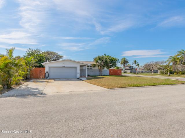 200 Jason Ct, Satellite Beach, FL 32937 | MLS #1039