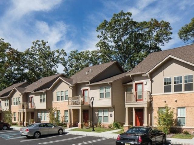 200 Justin Court, 3 beds, 2 full baths