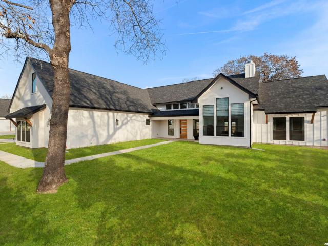 200 Oak Fields Dr, Floresville, TX 78114 | MLS #1939 | Compass