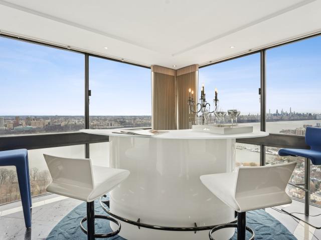 200 Old Palisade Road #30BC, Fort Lee, US, NJ