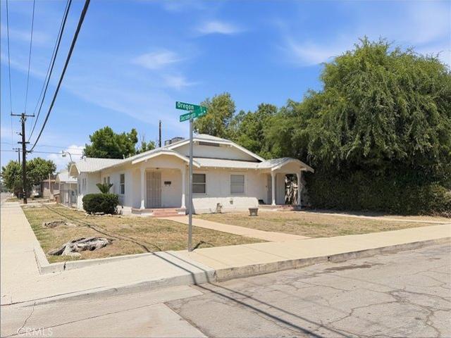 200 Oregon St, Bakersfield, CA 93305