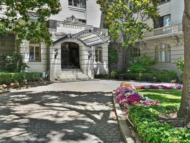 200 Lakeside Dr 801
