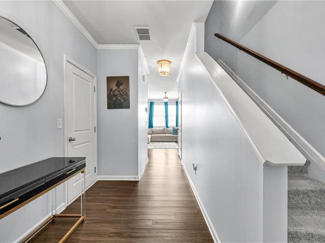 200 Mountain Rest Court SE