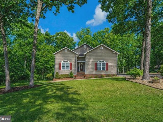 200 Monticello Cir, Locust Grove, VA 22508