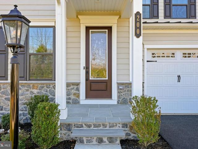200 Mayfield Lane