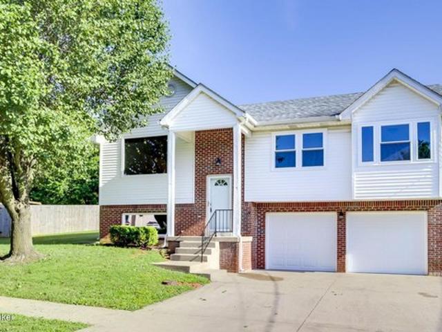 200 Mable Ct, Vine Grove, KY 40175