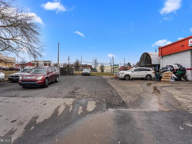 200 Macdade Boulevard