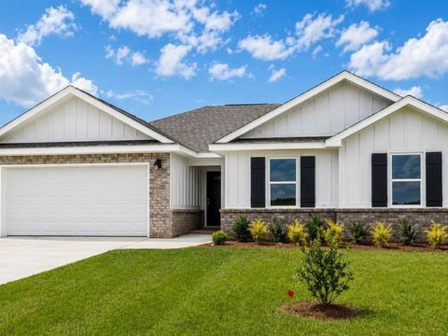 200 Magnolia Farms Dr, Lucedale, MS 39452