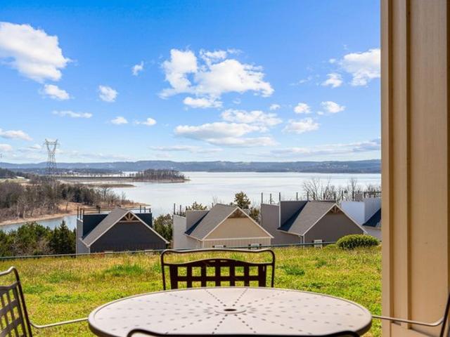 200 Majestic Dr Apt 114, Branson, MO 65616
