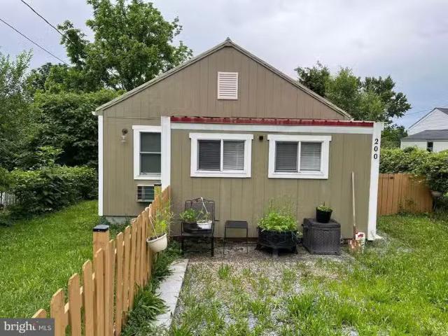 200 MARSHALL AVENUE, MARTINSBURG, WV 25404 644730241