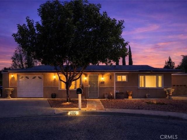 200 Mary Ln, Hemet, CA 92543