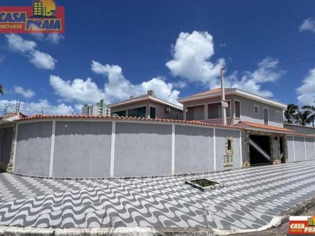 200 Metros da Praia! Sobrado Moderno 4 suítes piscina e churrasqueira! 220 m² por R$ 1.300.000 Fl