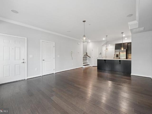 200 Murdoch Square SE