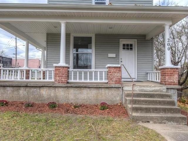 200 N 16th St, Kansas City, KS 66102