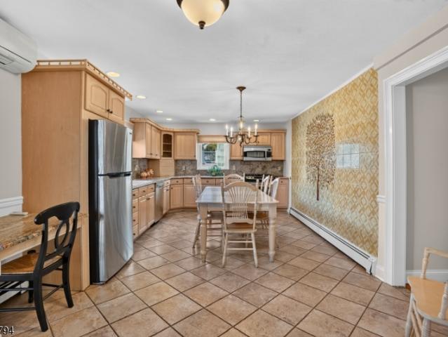 200 N 18Th St # 1