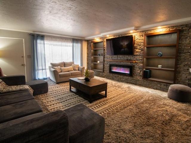 200 N Underwood St, Kennewick, WA 99336