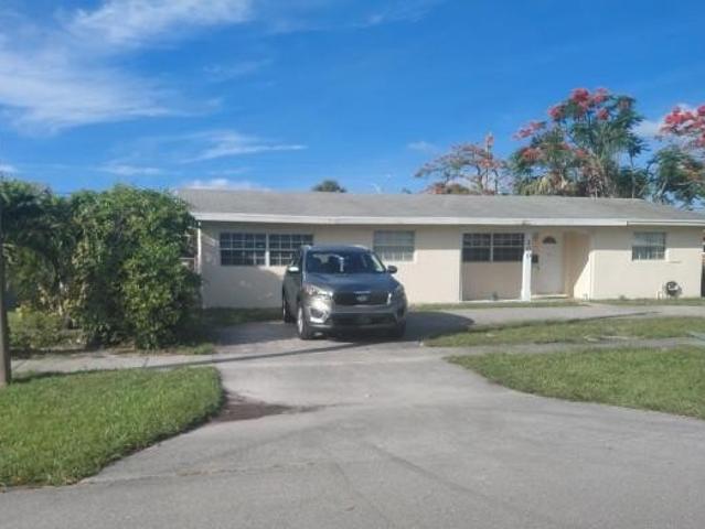 200 N Ware Dr, West Palm Beach, FL 33409