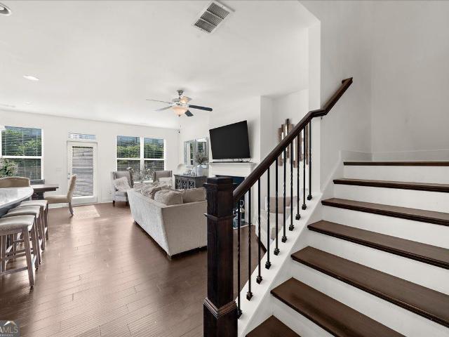 200 N Auburn Landing Place 200