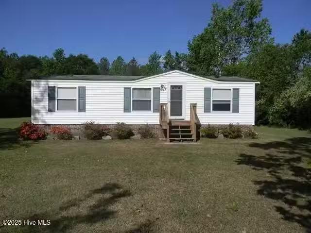 200 N Indiantown Road, Shawboro, NC 27973
