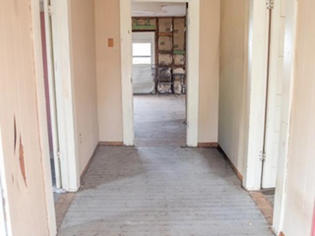 200 N Irvin St