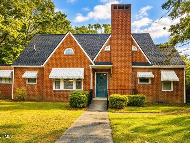 200 N Main St, Candor, NC 27229