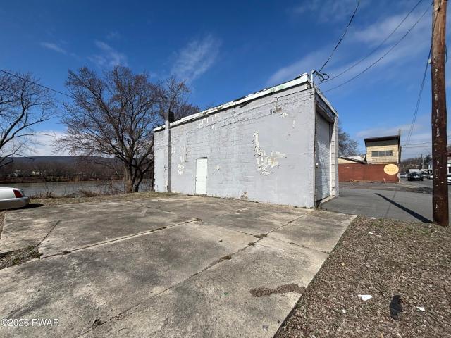 200 N Main