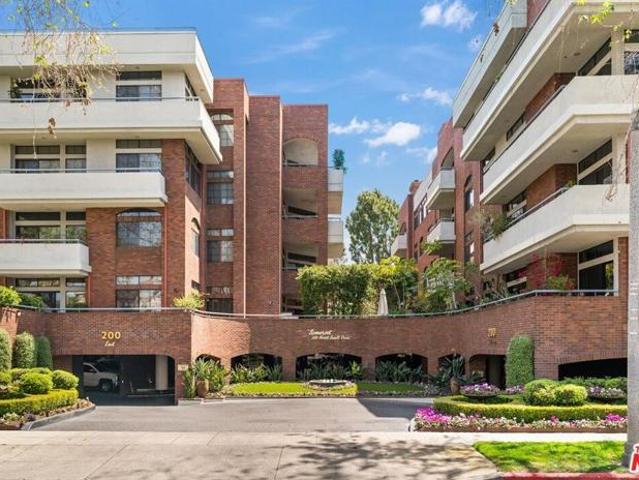 200 N Swall Dr #503, Beverly Hills, CA 90211
