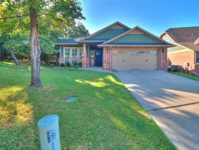 200 Nature Ln, Edmond, OK 73034