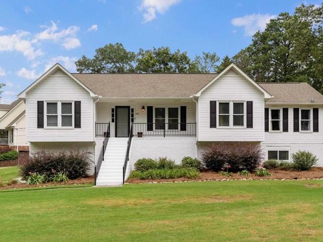 200 S Trace Ln, Hoover, AL 35244