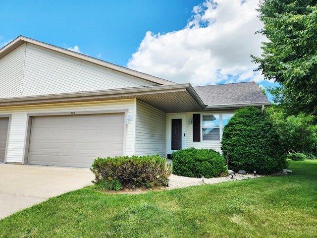 200 S Water St, Lomira, WI 53048