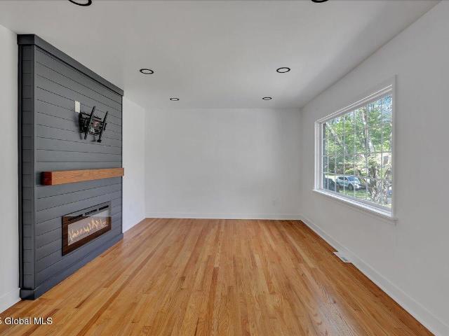 200 S Arrow Street