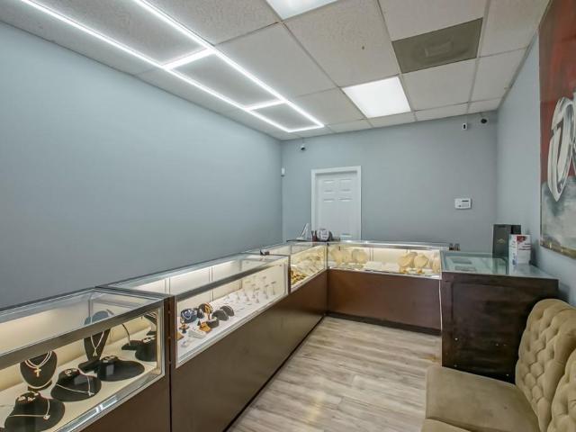 200 S Broad Street # 104
