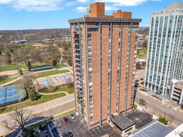 200 S Brentwood Blvd Unit 2F, Clayton, MO 63105