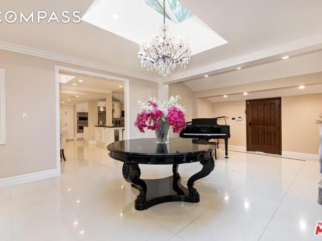 200 S Linden Dr, Beverly Hills, CA