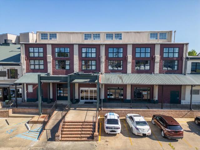 200 S Montgomery St Suite C