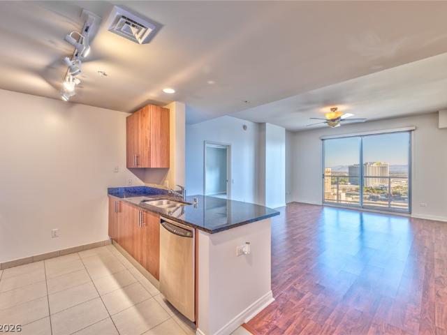 200 Sahara Avenue 2507