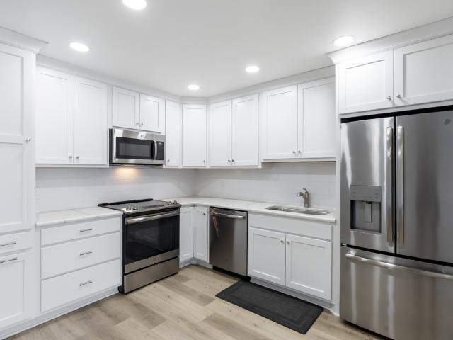200 Sanders Ferry Rd # 2406