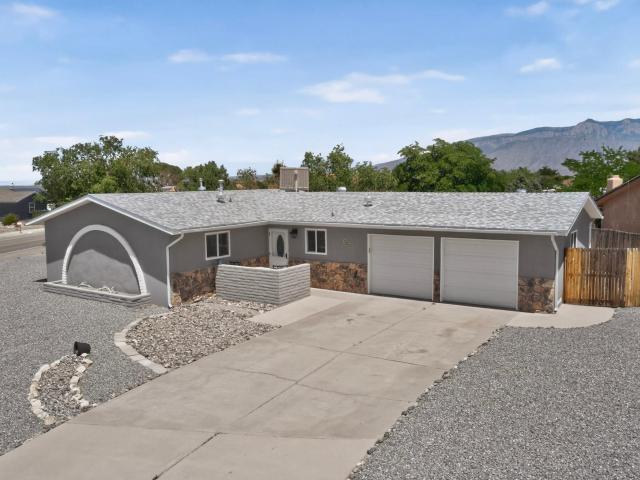 200 Santa Elena Road SE