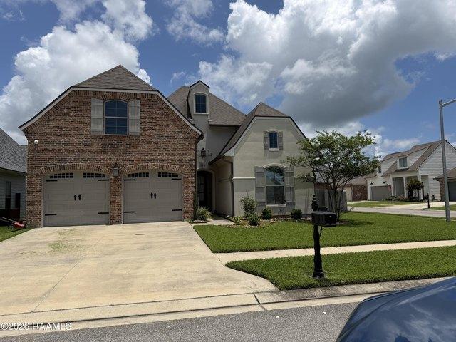200 Santander Dr, Youngsville, LA 70592