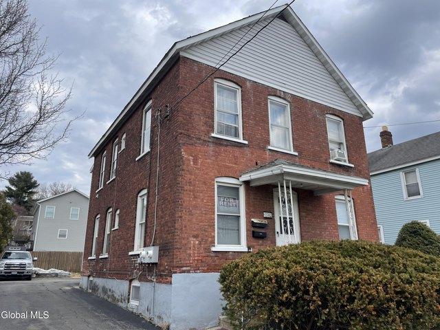 200 Saratoga Ave, Mechanicville, NY 12118