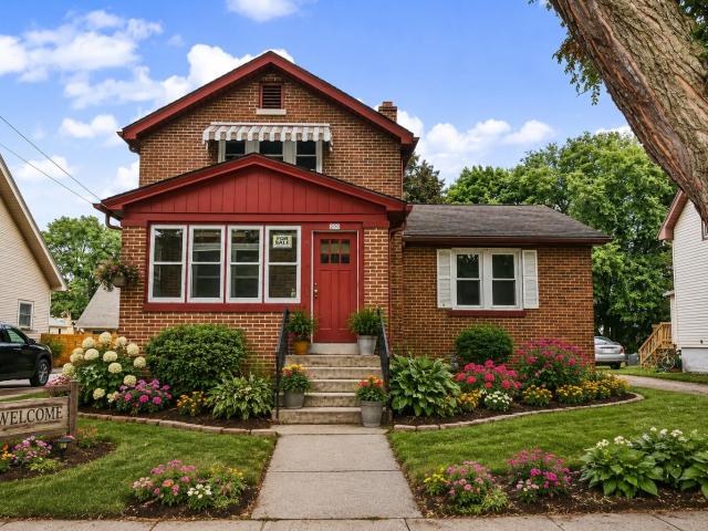 200 Schemmer St