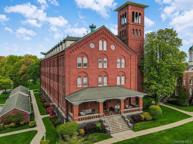 200 School House Rd Unit 1A, Peekskill, NY 10566