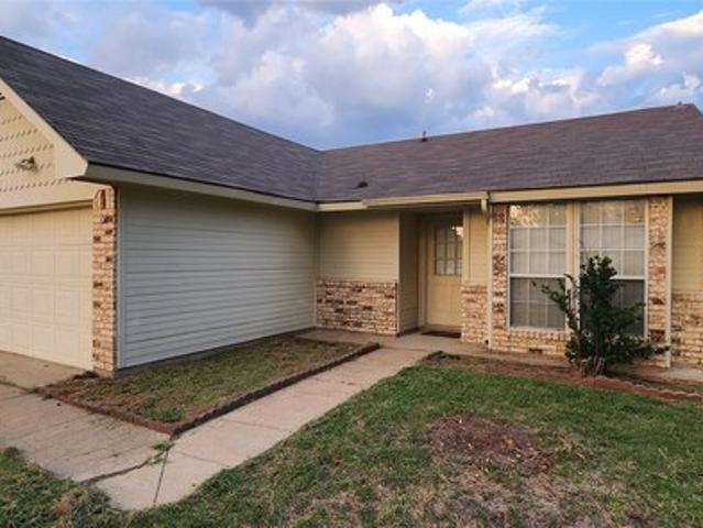 200 Seagull Ct, Irving, TX 75060