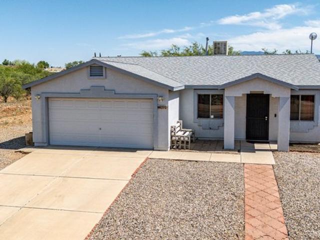 200 Seminole Pl, Huachuca City, AZ 85616