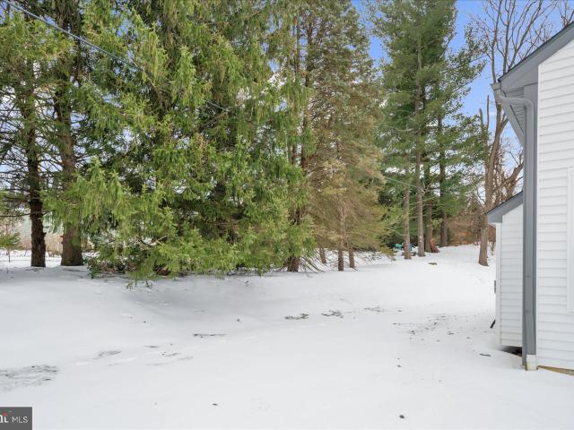 200 Sianna Cir, Wernersville, PA 19565 | Compass