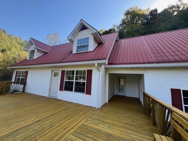 200 Stanley Ln, Canada, KY 41519