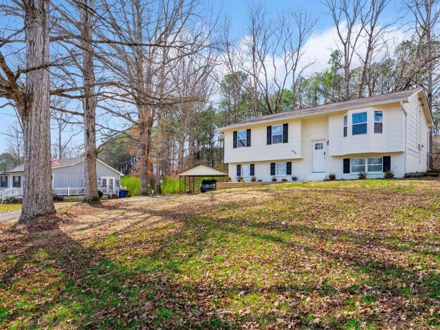 200 Starlet Circle NE