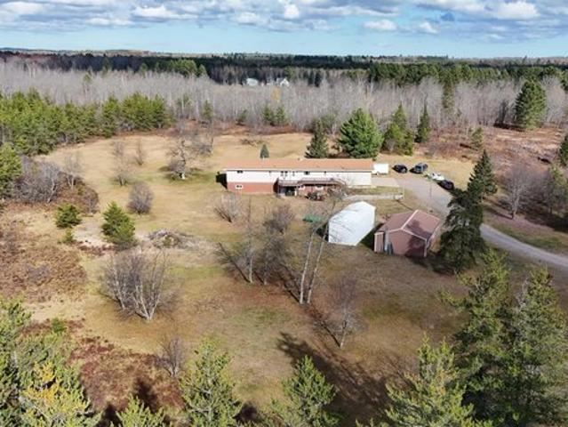 200 Station Rd, Gwinn, MI 49841