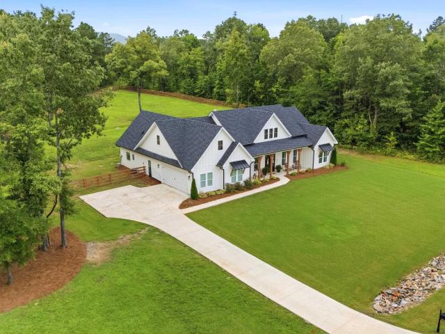 200 Stonewood Trail