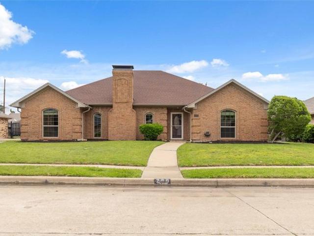200 Sunny Crest Dr, Murphy, TX 75094